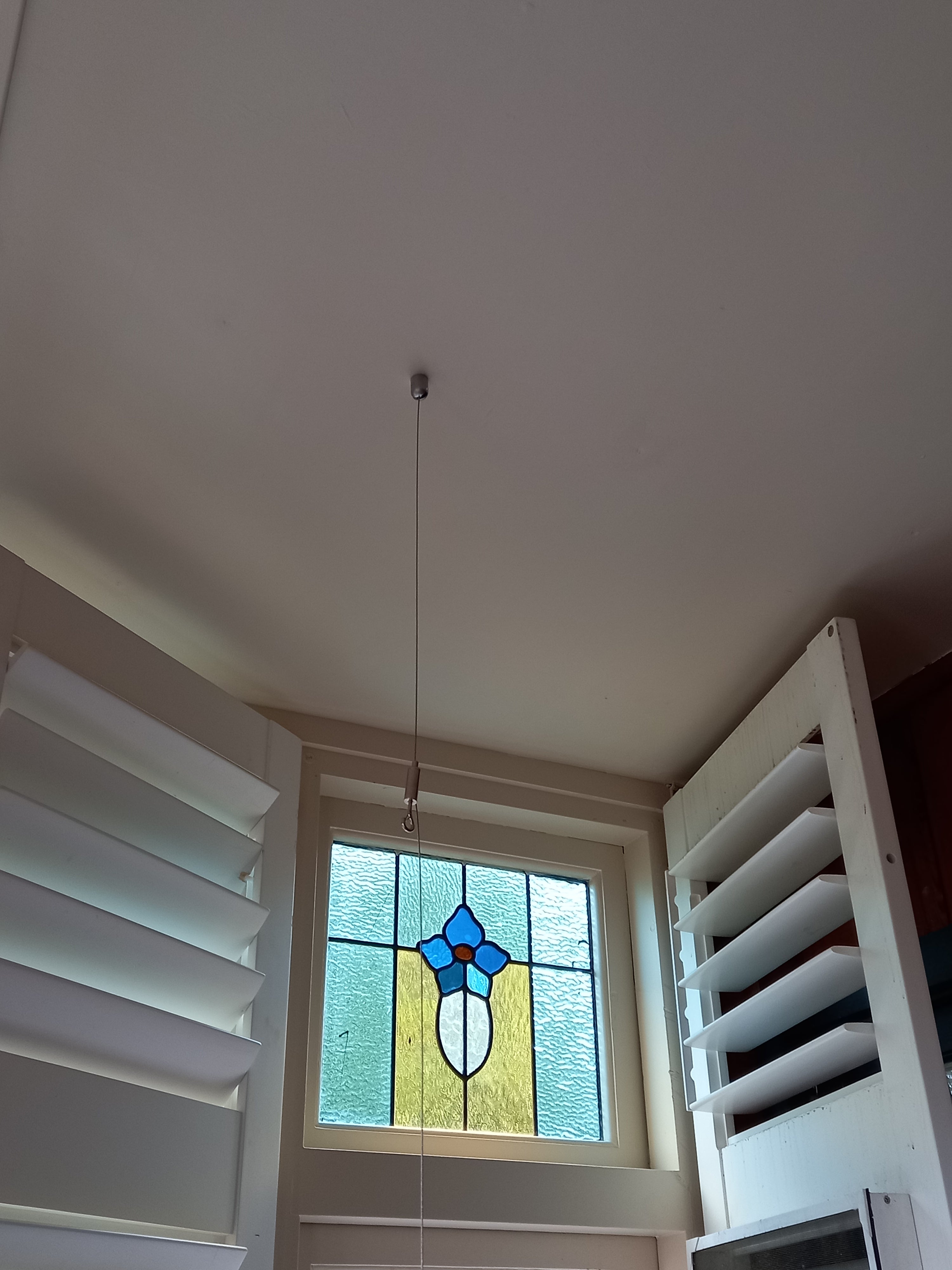 Decor Ceiling Hanger – Ceiling Picture Hanging System – Picture Rail ...